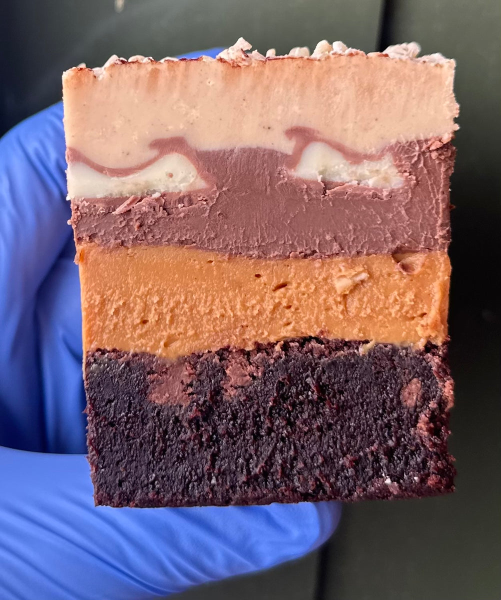 Kinder & Nutella Brownie Bulge – George's Bakery