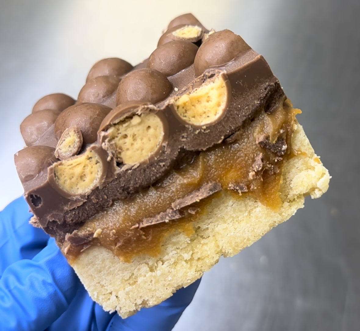 Malteser Millionaires Shortbread ^ – George's Bakery